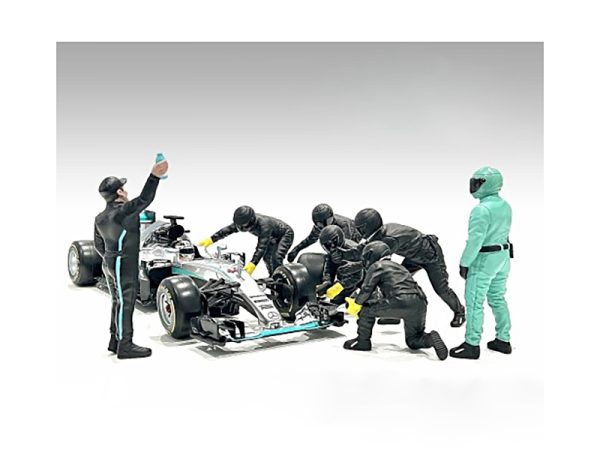 F1 models Formula One F1 Pit Crew 7 Figure Set Team Black Release III ...